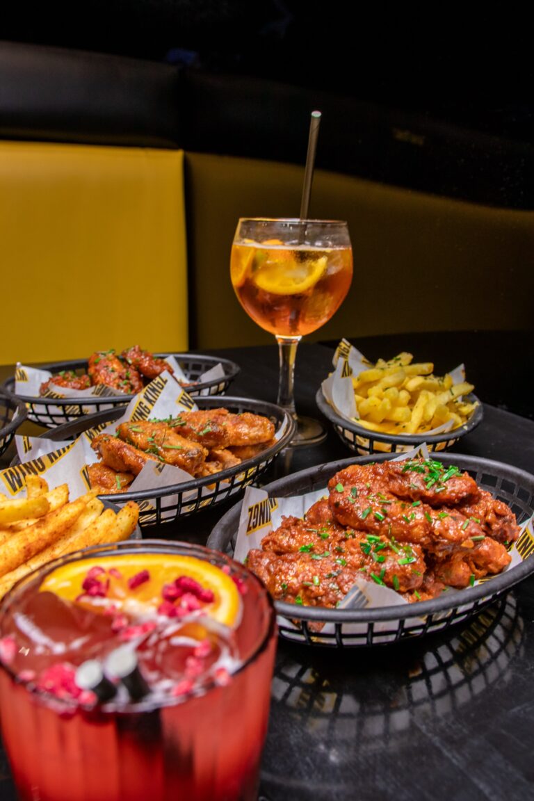 Wing Kingz: Diner-Inspired Dishes, Sports & Cold Beer